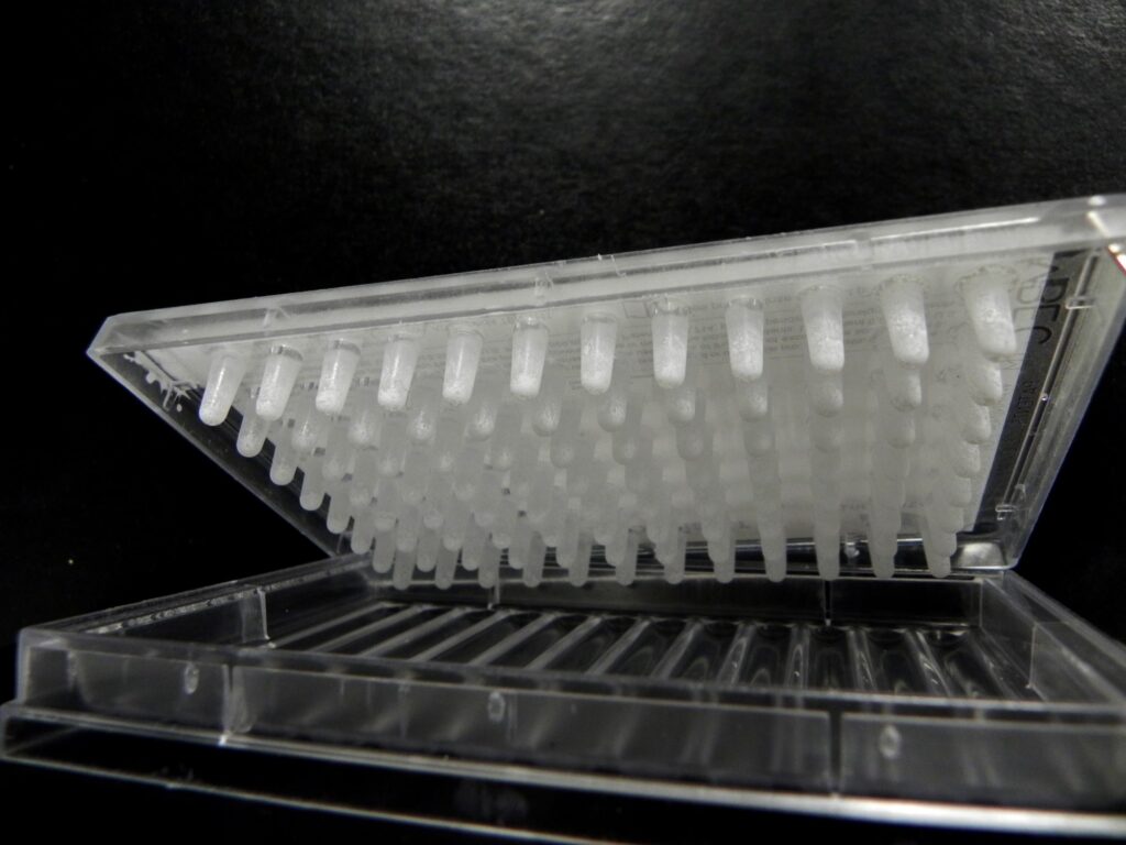 MBEC Assay® Biofilm Inoculator with Trough Base & Titanium Dioxide ...